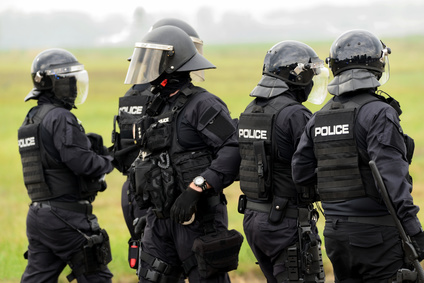 Polisie-uniform verander wyse waarop die brein inligting verwerk ...
